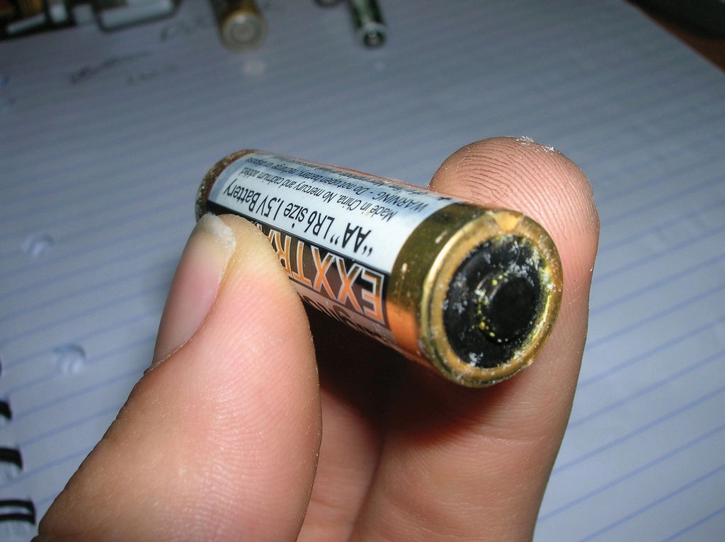 Battery Cell Structure and Operating Principles Explained